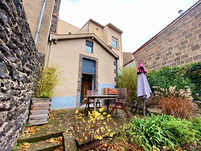Maison à louer - Chamalières, Centre-ville, Carrefour de lEurope - 2 pièces - 2 chambres