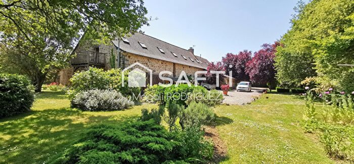 Maison à vendre - Châteaubriant, Centre-ville, Gare - 10 pièces - 5 chambres