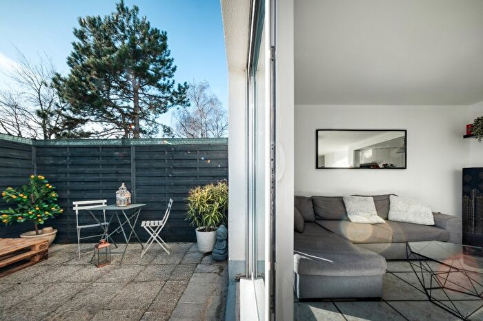 Appartement à vendre - Les Clayes-sous-Bois, Ouest - 4 pièces - 3 chambres