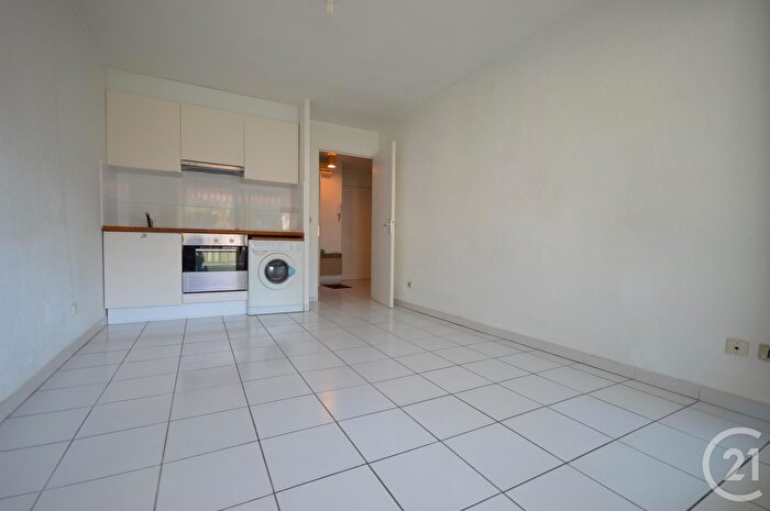 Appartement 2 pièces à louer à Mandelieu-la-Napoule, Capitou