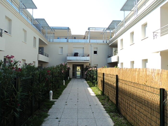 Appartement à louer - Eysines - 4 pièces - 3 chambres