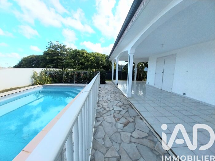 Maison à vendre - Baie-Mahault - 7 pièces - 5 chambres