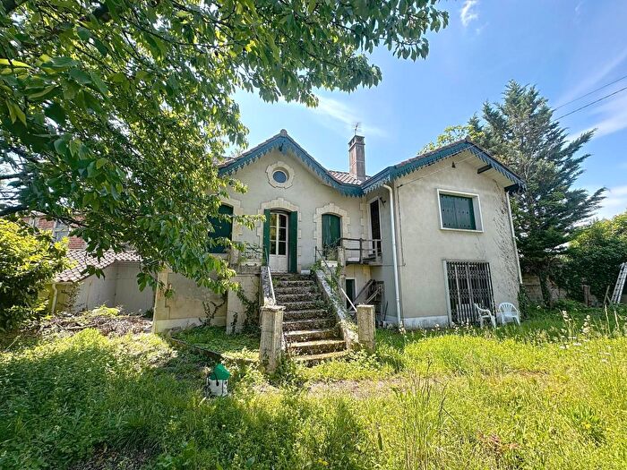 Maison 6 pièces à vendre à Agen, Les Pins, Henri Barbusse