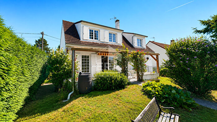 Maison 6 pièces à Chaumontel, à vendre