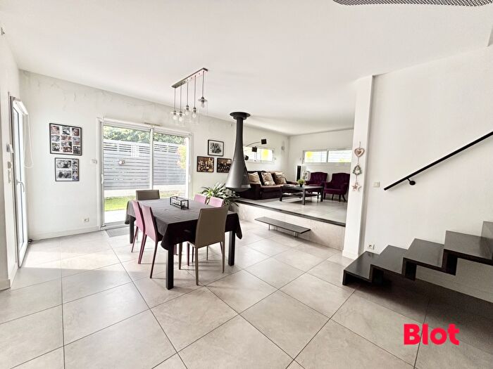 Maison 6 pièces à Chantepie, à vendre