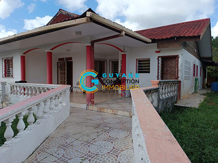 Maison à vendre - Matoury - 6 pièces - 5 chambres