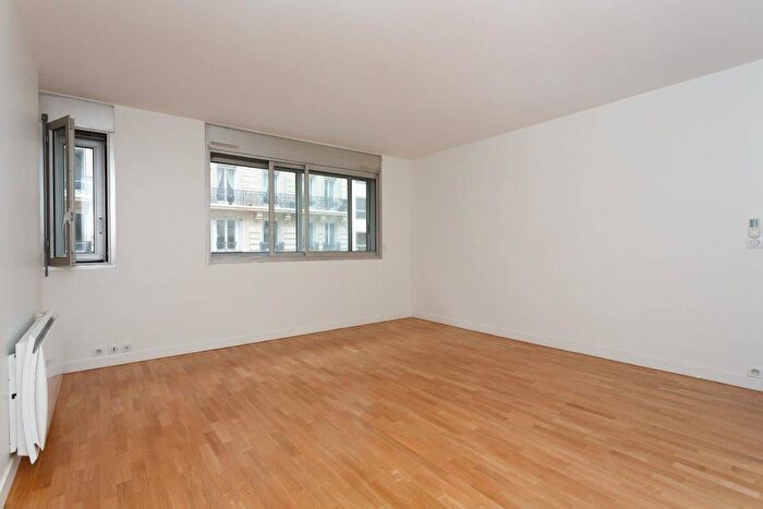 Appartement à louer - Champerret-Berthier, Paris ème arrondissement - 3 pièces - 2 chambres