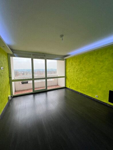 Appartement à louer - Les Bords de Loire, Roanne - 3 pièces - 2 chambres