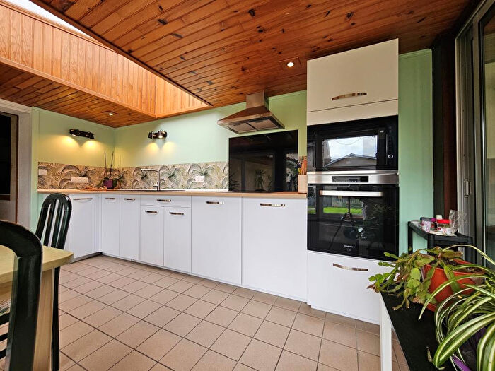 Maison à vendre - Saint-Yzan-de-Soudiac - 5 pièces - 2 chambres