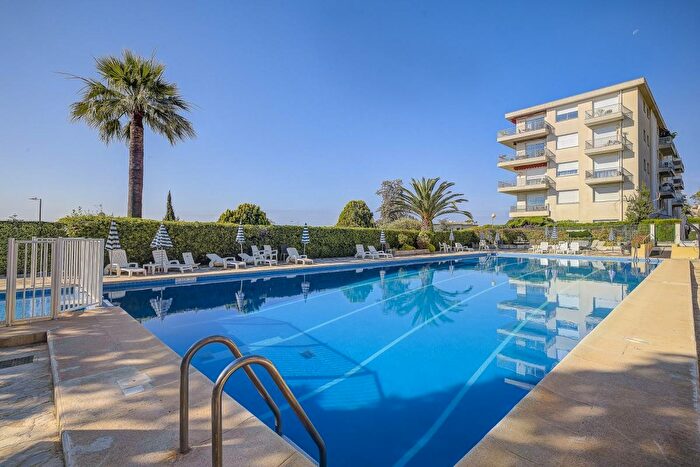 Appartement 4 pièces à vendre à Nice, Caucade