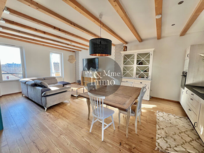 Appartement à vendre - Sainte-Tulle - 3 pièces - 2 chambres