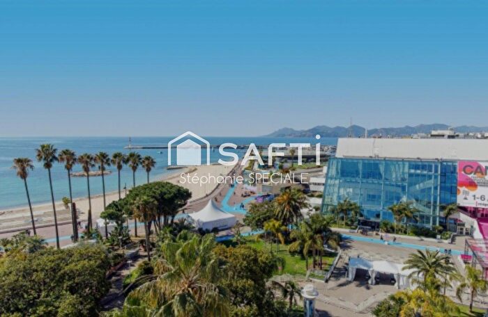 Appartement à vendre - Cannes, Centre-ville - 6 pièces - 5 chambres