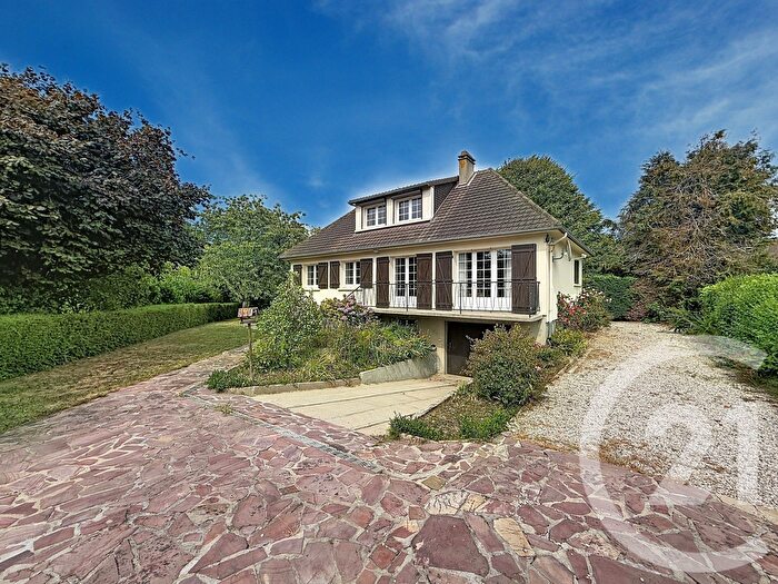 Villons-les-Buissons : Maison 5 pièces à vendre