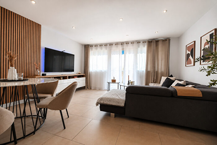 Grasse, Centre-ville Nord : Appartement 3 pièces à vendre