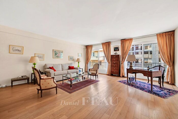 Appartement 5 pièces à Paris 16ème, Auteuil-Nord, Jasmin, Mirabeau, à vendre