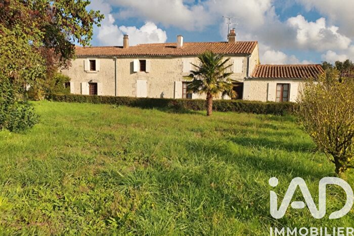 Maison à vendre - Courçon - 7 pièces - 6 chambres