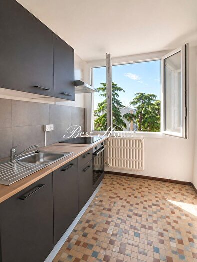 Appartement 1 pièce à Nîmes, à louer