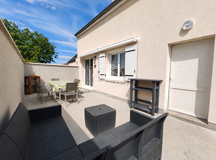 Saint-Ay : Maison 5 pièces à vendre