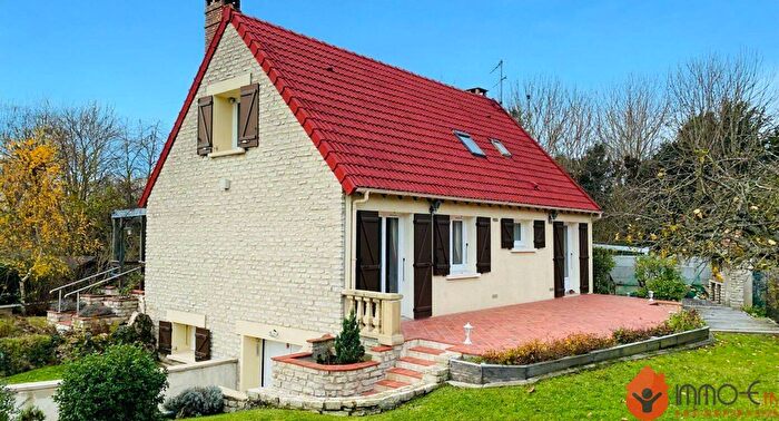 Maison 7 pièces à louer - Condé-Sainte-Libiaire