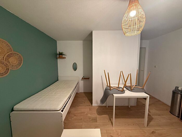 Appartement 1 pièce à louer à Angers, Belle, Beille
