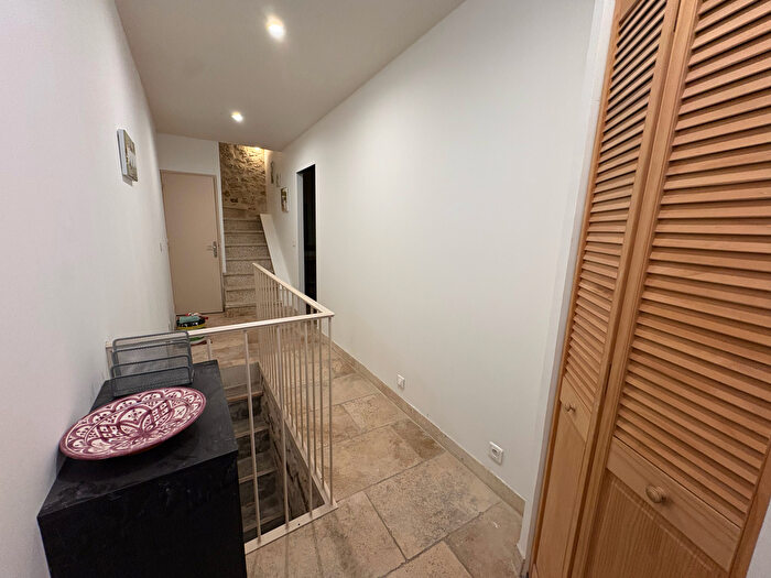 Maison à louer - Arles, Centre-ville - 3 pièces - 1 chambre