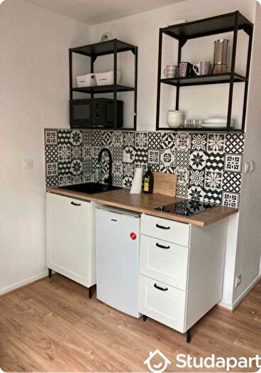 Maison à louer - Berriat-Ampere, Grenoble - 1 pièce