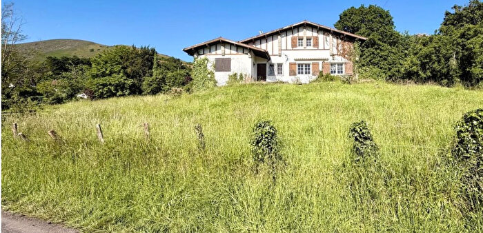 Maison 8 pièces à vendre à Urrugne