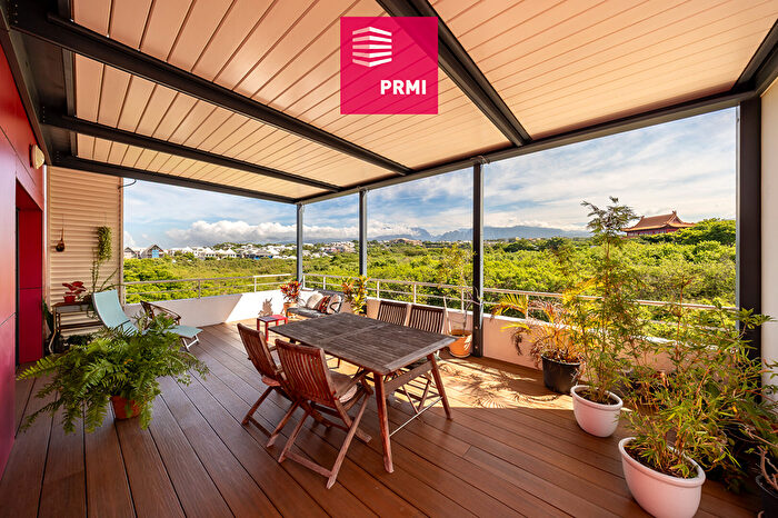 Appartement à vendre - Saint-Pierre, Terre Sainte, Université - 4 pièces - 3 chambres