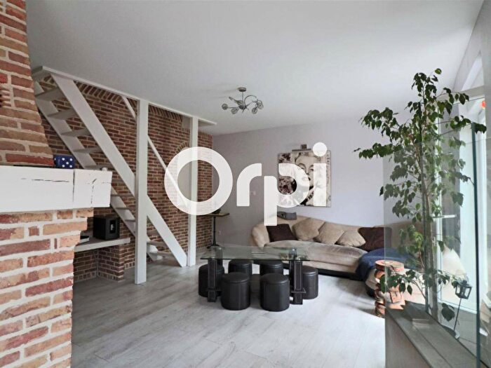 Maison à louer - Est, Oignies - 4 pièces - 3 chambres