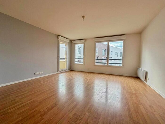 Appartement à vendre - Combs-la-Ville, République - 3 pièces - 2 chambres