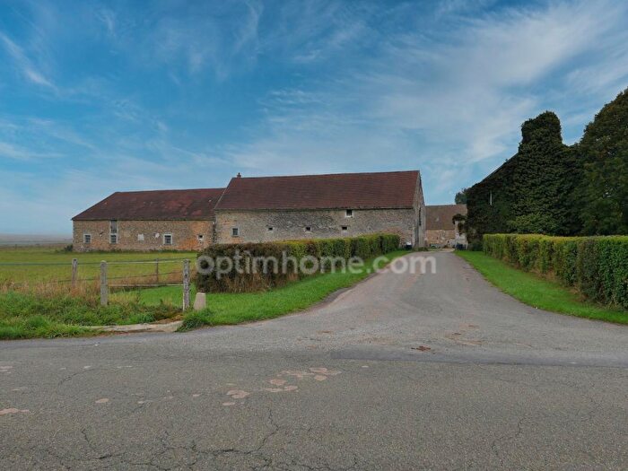 Maison 6 pièces à Garancières, à vendre
