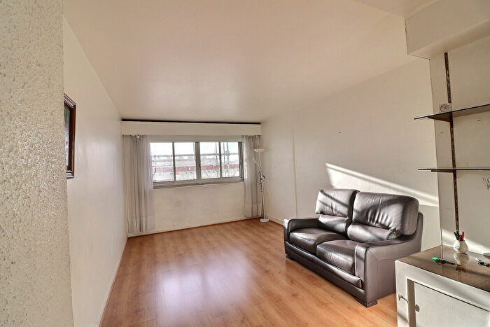 Appartement à vendre - Vanves, Centre Saint-Rémy - 4 pièces - 3 chambres