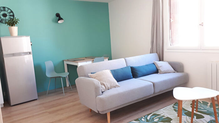 Nîmes, Placette : Appartement 2 pièces à louer