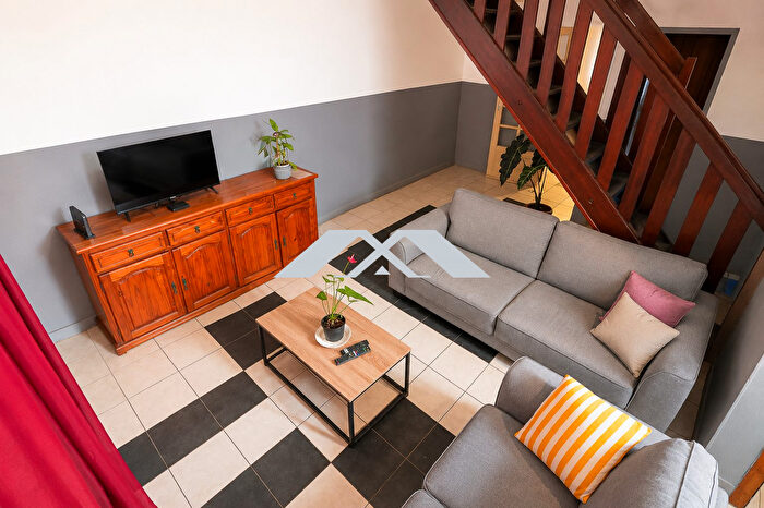 Maison 5 pièces à vendre à Saint-Pierre, Terre Sainte, Université