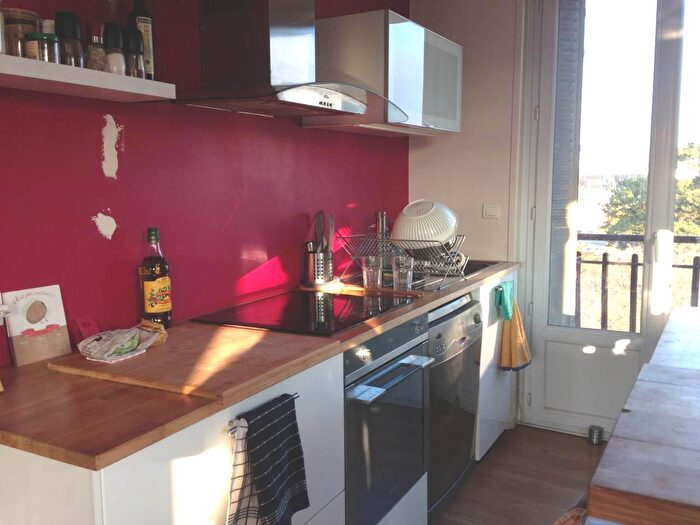 Appartement 3 pièces à louer - Bron, Les Genets