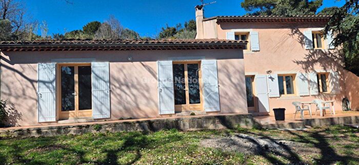 Maison à louer - Sud, Les Angles - 4 pièces - 3 chambres