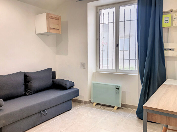 Appartement à louer - Avignon, Palais des Papes, Zone Piétonne - 1 pièce