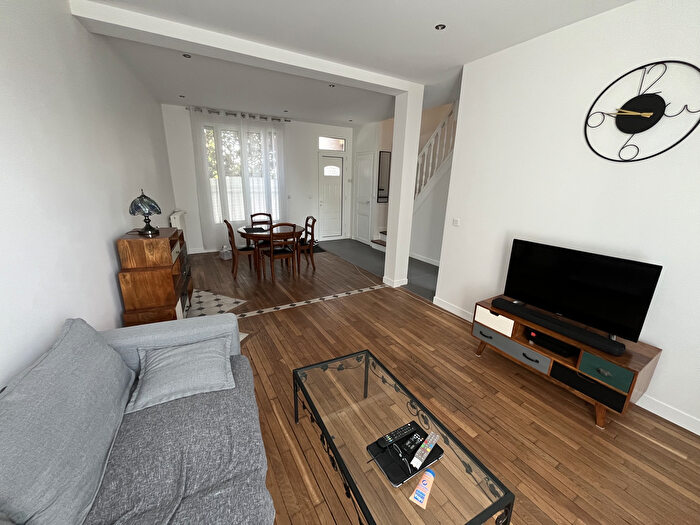 Noisy-le-Sec, Cité des Fleurs : Maison 4 pièces à vendre