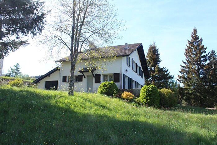 Lanarce : Maison 10 pièces à vendre