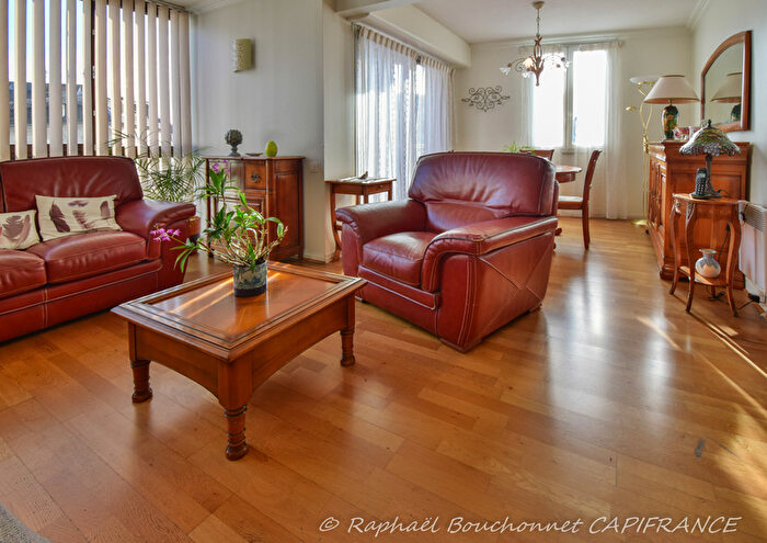 Appartement à vendre - Tarbes, Centre-ville - 4 pièces - 3 chambres