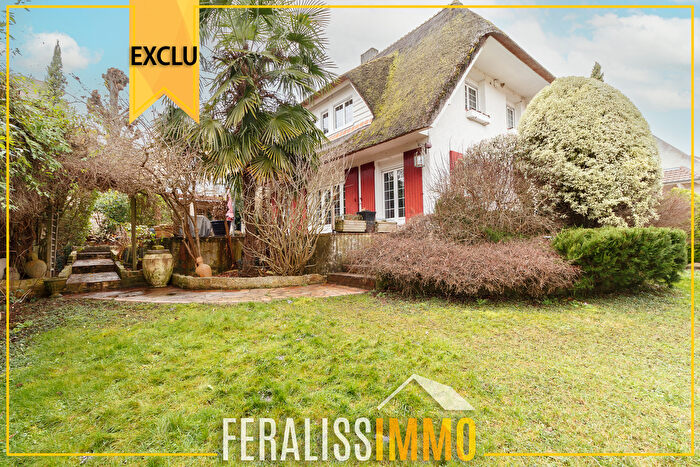 Maison à vendre - Jouy-le-Moutier, Jouy-le-Fontaine, Jouy-village - 6 pièces - 3 chambres