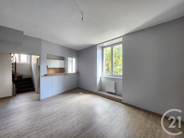 Appartement à louer - Saint-Affrique - 3 pièces - 2 chambres