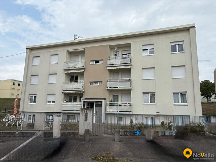 Appartement à louer - Forbach - 5 pièces - 3 chambres