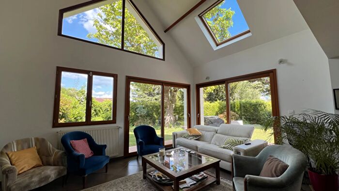 Maison 9 pièces à Bailly, à vendre