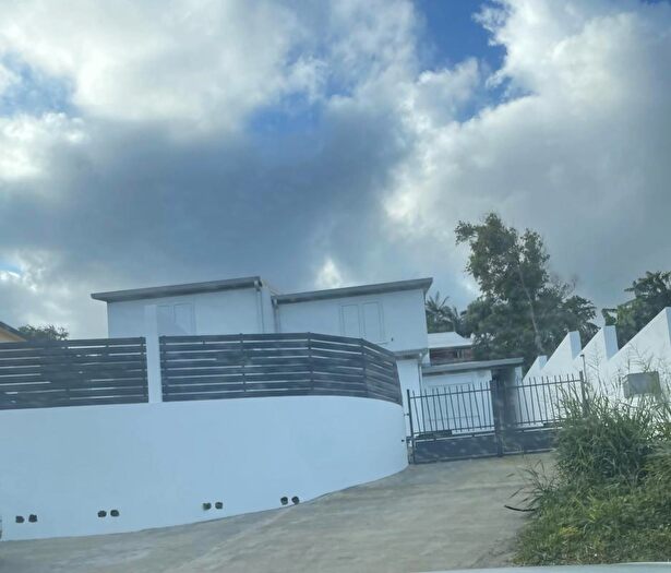 Maison 4 pièces à louer - Petite-Île, Centre-ville, Piton du Calvaire