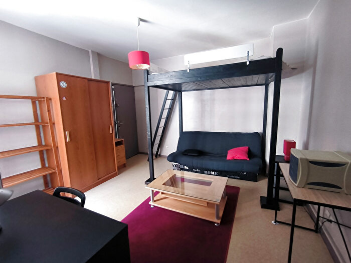 Appartement 1 pièce à Lille, Moulins, à louer