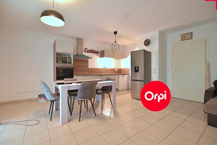 Saint-Priest, Bel-Air - Appartement 3 pièces à louer