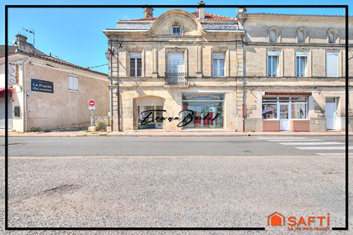 Maison à vendre - Saint-Christoly-de-Blaye - 7 pièces - 5 chambres