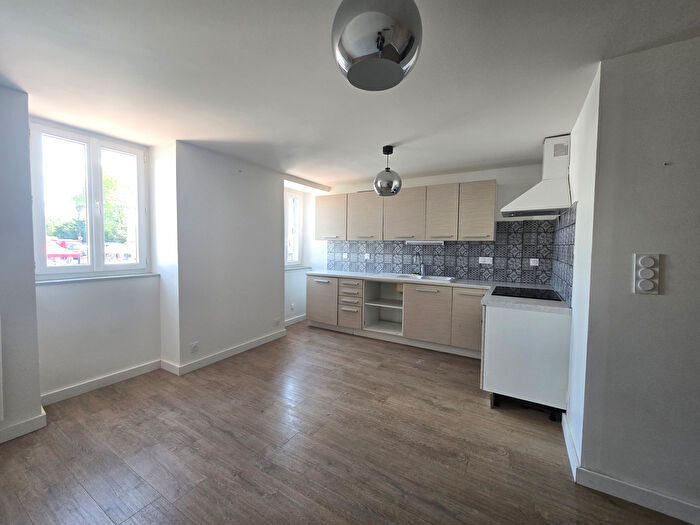 Appartement 3 pièces à Saint-Palais, à louer