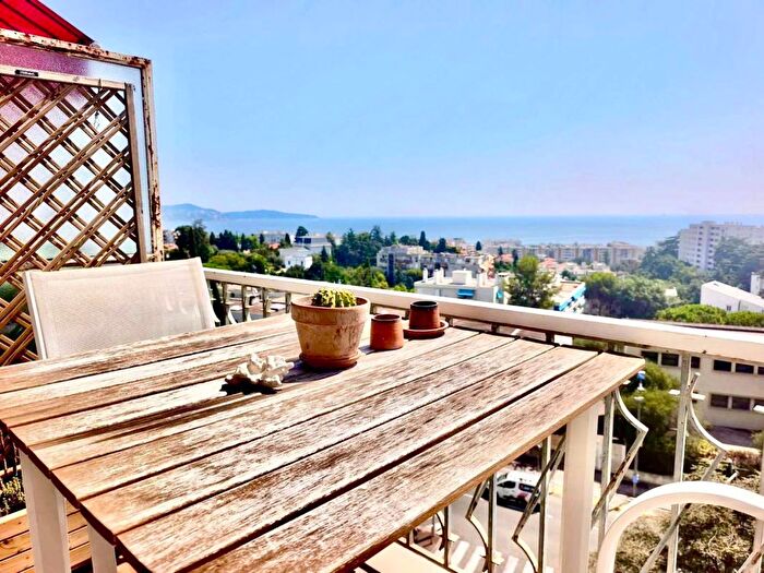 Appartement à vendre - Nice, Caucade - 3 pièces - 2 chambres